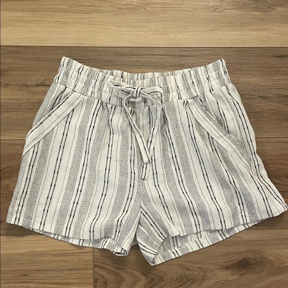 Sienna Sky | Shorts | Sienna Sky High Waist Striped Shorts Black And ...